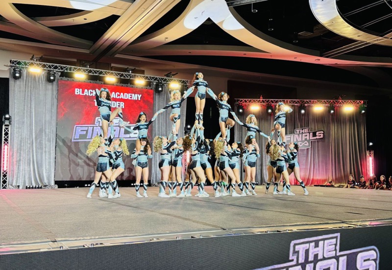 Black Ice Cheerleading - Home